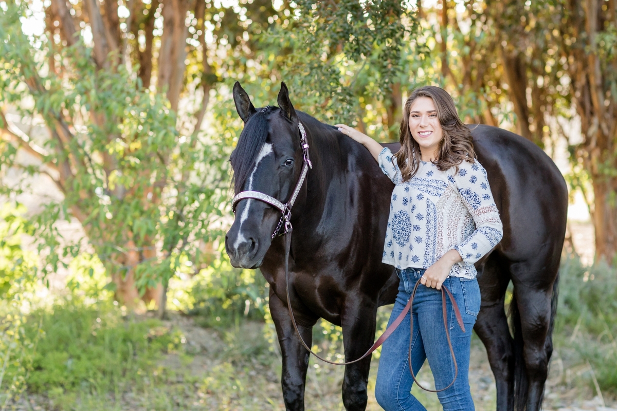Gilroy, California - Sisters Equine Session - Elizabeth Hay Photography